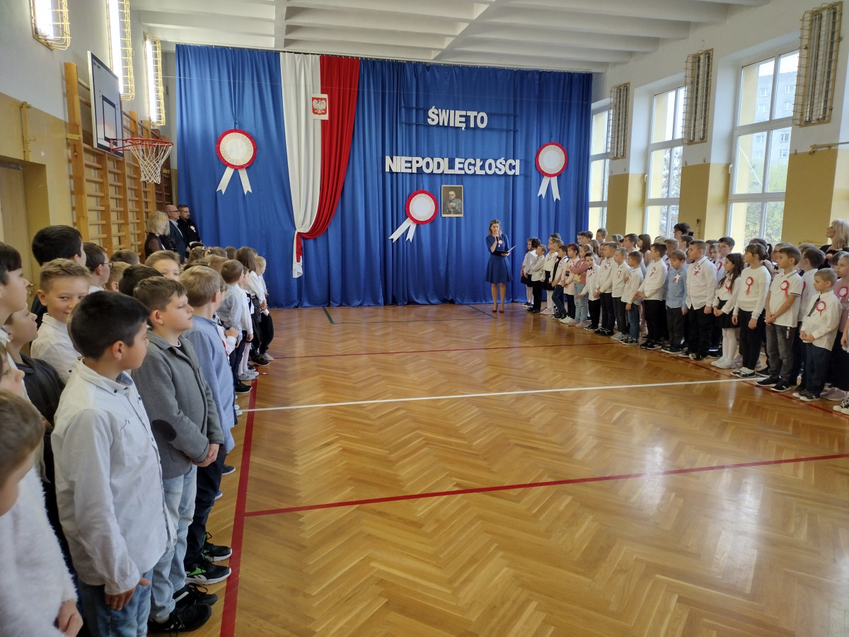 #SZKOŁA DO HYMNU | Szkoła Podstawowa nr 5 im. Stefana Artwińskiego w Zespole Szkolno ...